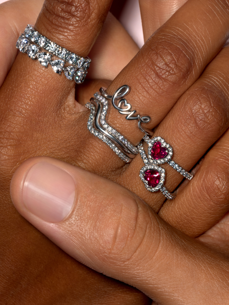 Pandora™ CO Joyería Oficial | Charms, Brazaletes y Anillos